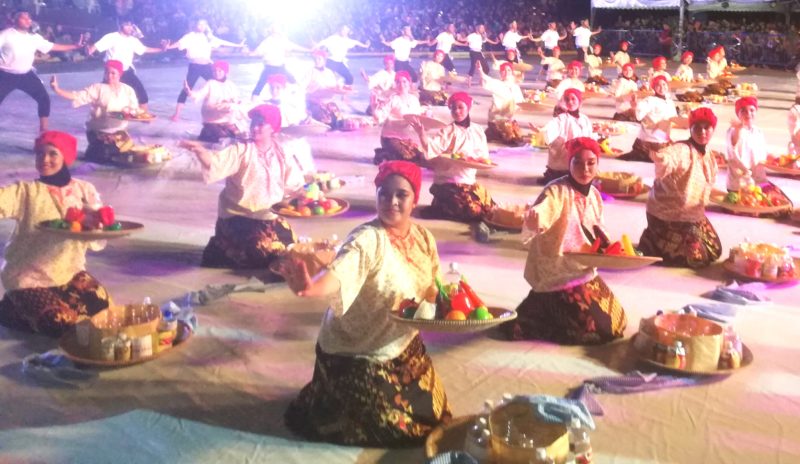 Pertandingan tarian citrawarna membuka tirai ConFest Unimas 2018 ...