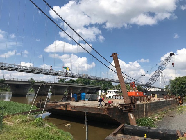 Work to rebuild Satok Suspension Bridge on schedule | DayakDaily