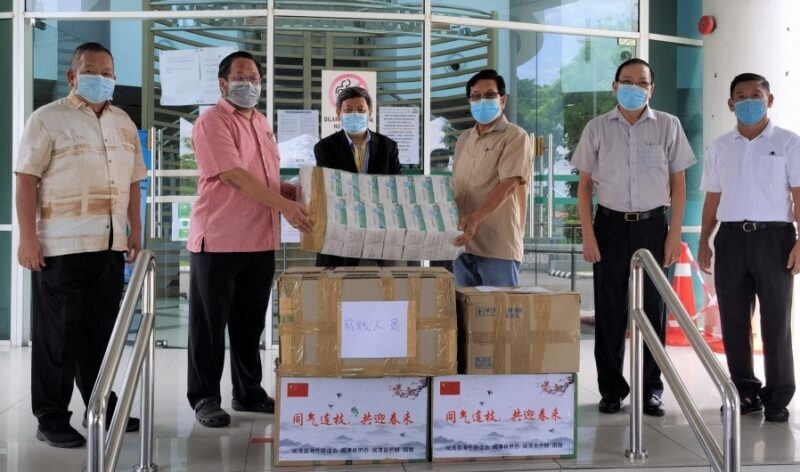 Free face mask distribution: Sibu residents urged to be patient ...
