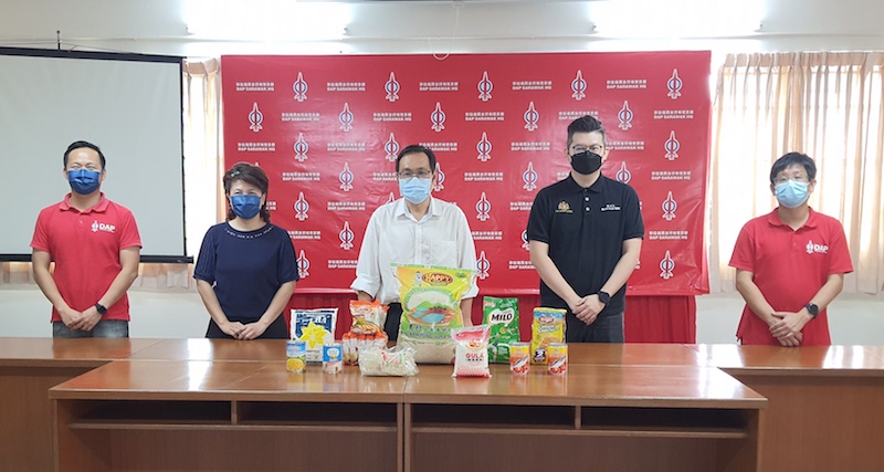 DAP Stampin, Bandar Kuching service centres to give food aid funded by ...
