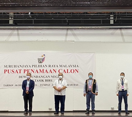 Henry Harry Jinep defending Tasik Biru from 3 others | DayakDaily