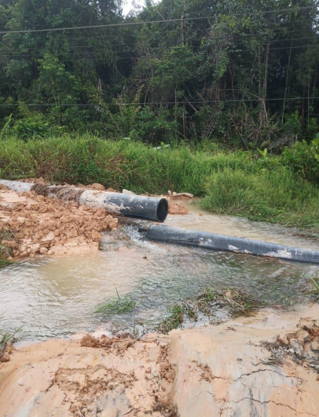 Kebocoran paip utama punca gangguan bekalan air di Sarikei | DayakDaily