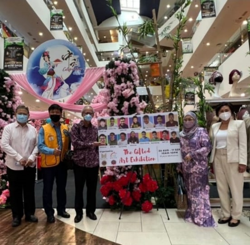 Plaza Merdeka’s Gifted Art Exhibition features artwork lovingly painted ...