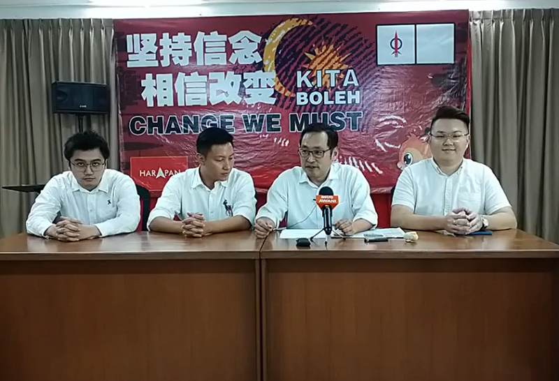 S’wak DAP chief to council chairman: Show me the documents and we can ...