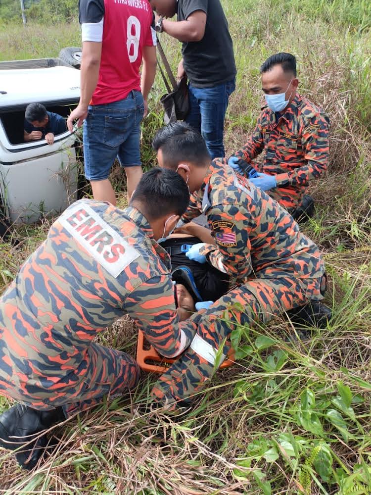 Seorang maut, tiga cedera dalam nahas di Jalan Sri Aman-Serian | DayakDaily
